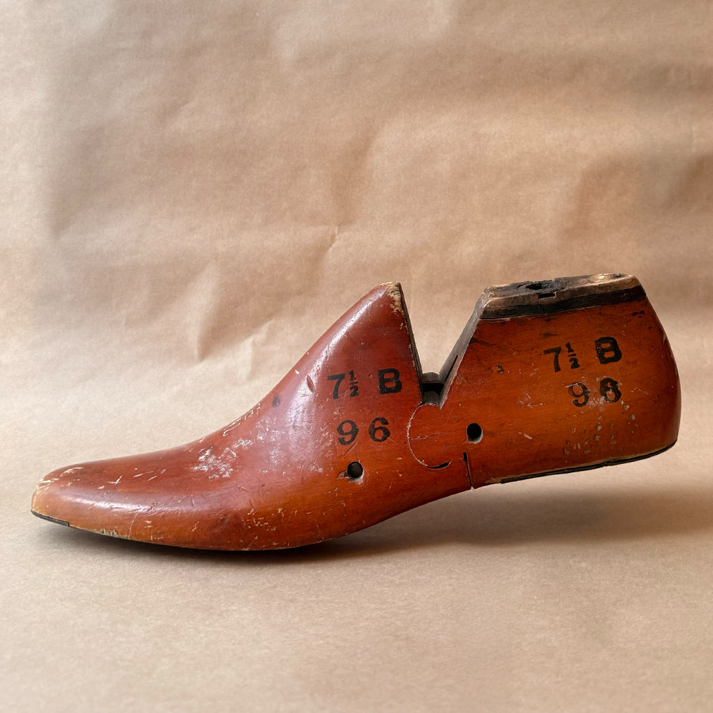 "Woodright 1902" Last – VICKY D'INCECCO