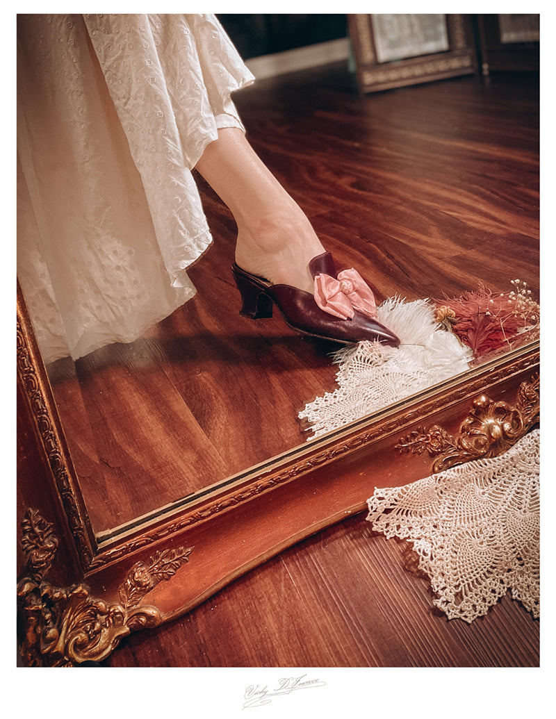 "Dreaming in the Atelier" Print – VICKY D'INCECCO