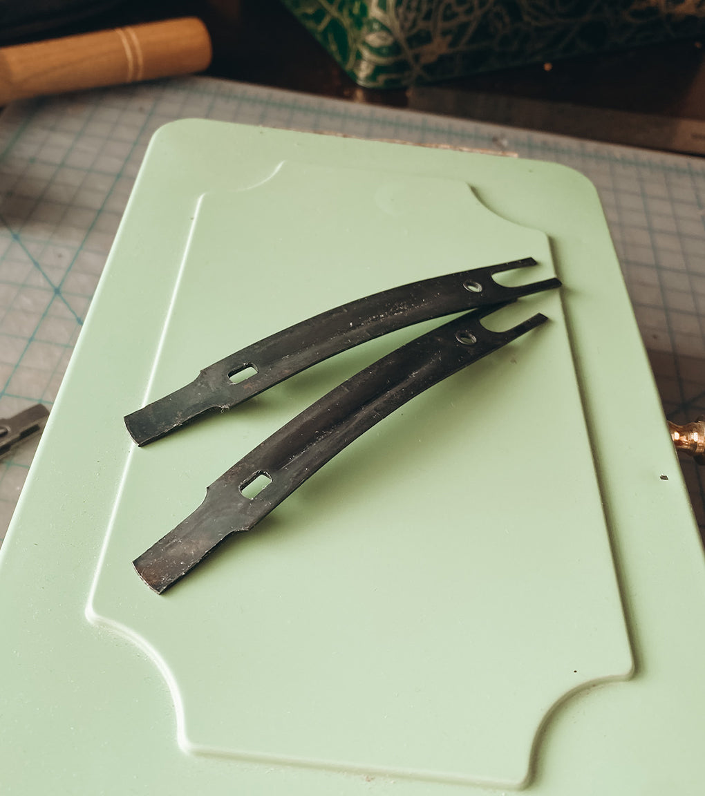 Steel Shanks – VICKY D'INCECCO